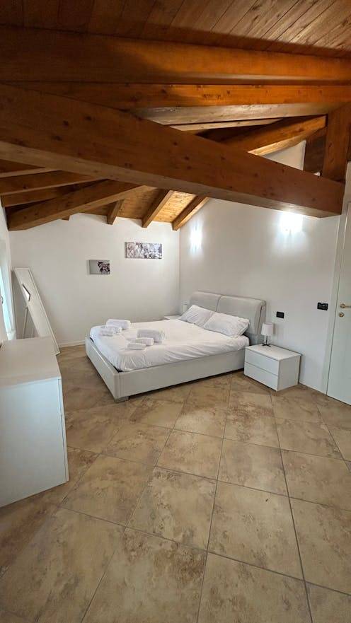 110 M² Appartamento Vacanza ∙ 2 Camere Da Letto ∙ 6 Ospiti - Desenzano del Garda