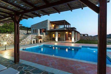 House ∙ 3 Bedrooms ∙ 6 Guests - Plakias