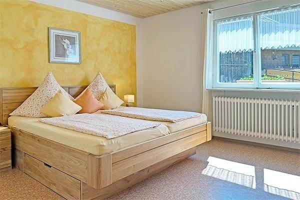 70 M² Ferienwohnung ∙ 2 Schlafzimmer ∙ 4 Gäste - Belchen