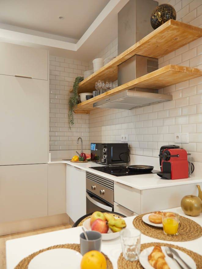 50 M² Apartamento ∙ 3 Habitaciones ∙ 5 Huéspedes - Barcelona