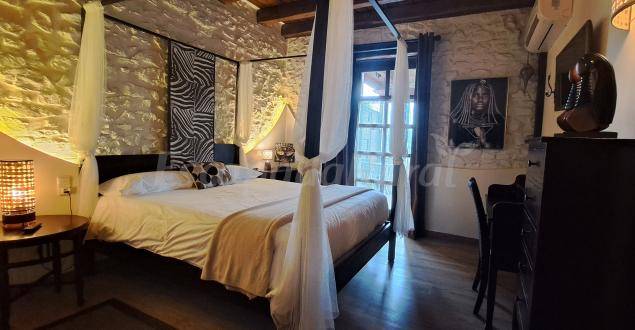 Casa Rural ∙ 6 Habitaciones ∙ 3 Huéspedes - País Vasco