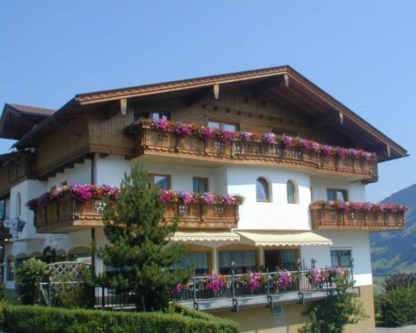 70 M² Ferienwohnung ∙ 6 Gäste - Fügen