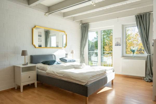 100 M² Ferienwohnung ∙ 2 Schlafzimmer ∙ 4 Gäste - Mölln