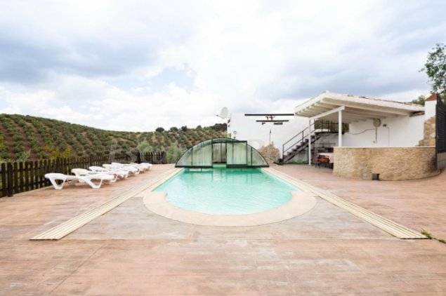 Casa Rural ∙ 18 Habitaciones ∙ 14 Huéspedes - Andalucía