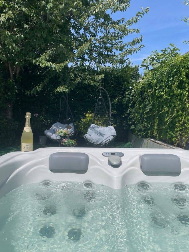 170 M² Maison De Vacances ∙ 4 Chambres ∙ 5 Personnes - Vienne