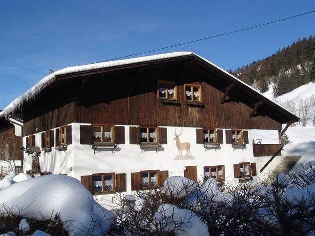 75 M² Ferienwohnung ∙ 1 Schlafzimmer ∙ 4 Gäste - Hinterstein
