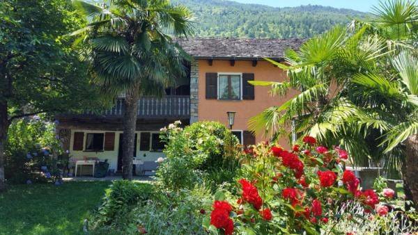 100 M² Ferienhaus ∙ 2 Schlafzimmer ∙ 4 Gäste - Kanton Tessin