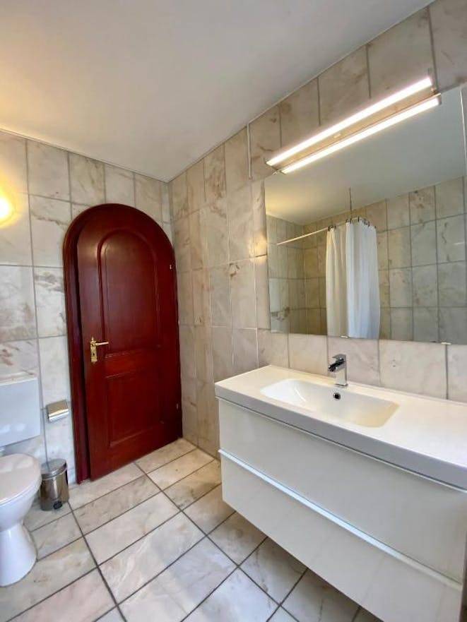 70 M² Apartamento ∙ 2 Habitaciones ∙ 5 Huéspedes - Cologne
