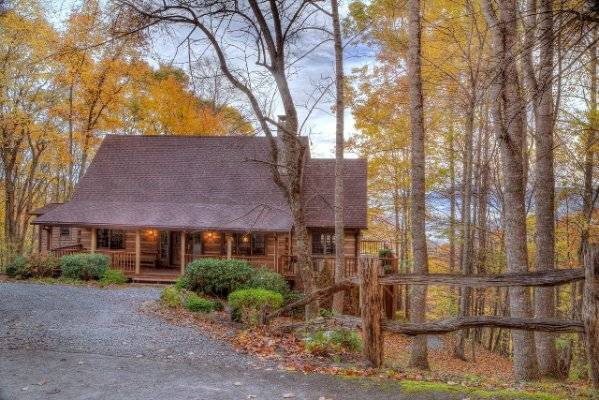 Cabin ∙ 4 Bedrooms ∙ 8 Guests - North Carolina