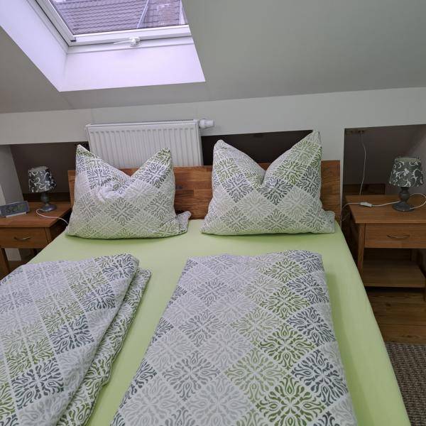 Ferienwohnung ∙ 2 Schlafzimmer ∙ 4 Gäste - Fladungen
