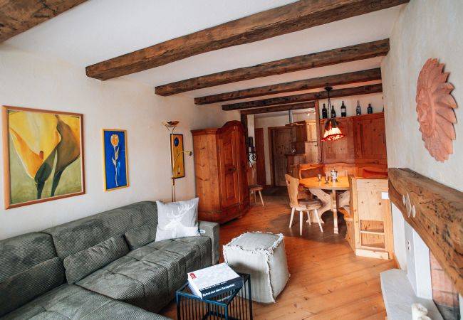 66 M² Apartment ∙ 2 Bedrooms ∙ 5 Guests - Laax