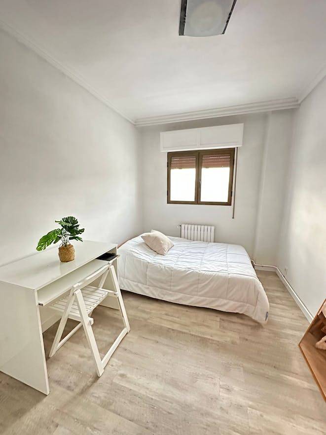 110 M² Chambre Privée ∙ 1 Chambre ∙ 1 Personne - Pampelune