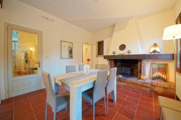 200 M² Villa ∙ 4 Bedrooms ∙ 8 Guests - Treviso