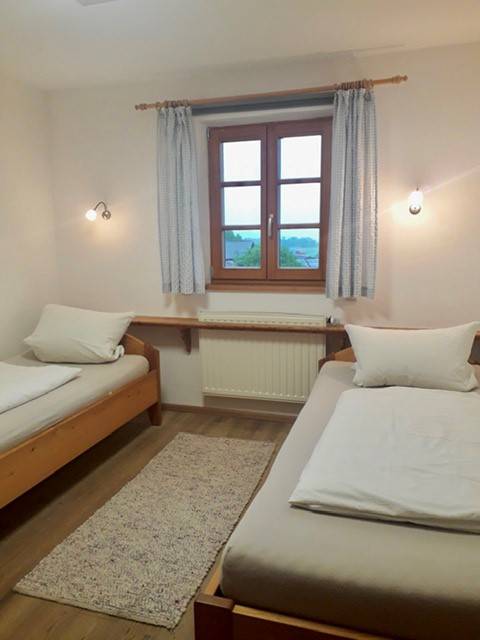 65 M² Ferienwohnung ∙ 2 Schlafzimmer ∙ 4 Gäste - Bernau am Chiemsee