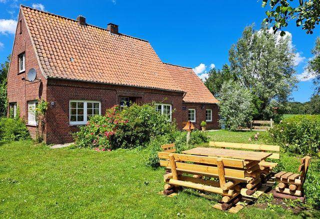 120 M² House ∙ 5 Bedrooms ∙ 12 Guests - Bensersiel