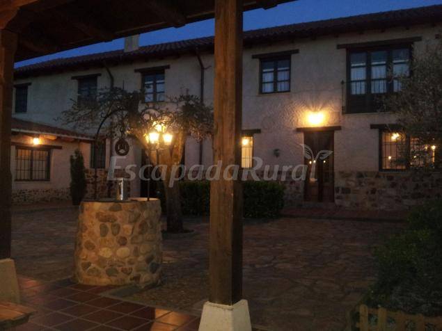 Casa Rural ∙ 7 Habitaciones ∙ 14 Huéspedes - La Bañeza