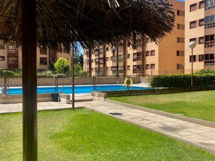75 M² Ferienwohnung ∙ 2 Schlafzimmer ∙ 3 Gäste - Madrid
