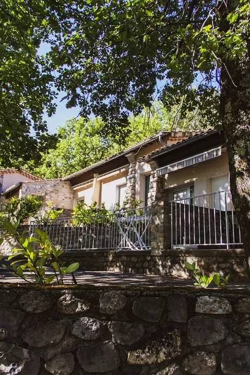 35 M² Mobil-home ∙ 1 Chambre ∙ 4 Personnes - Vallon-Pont-d'Arc