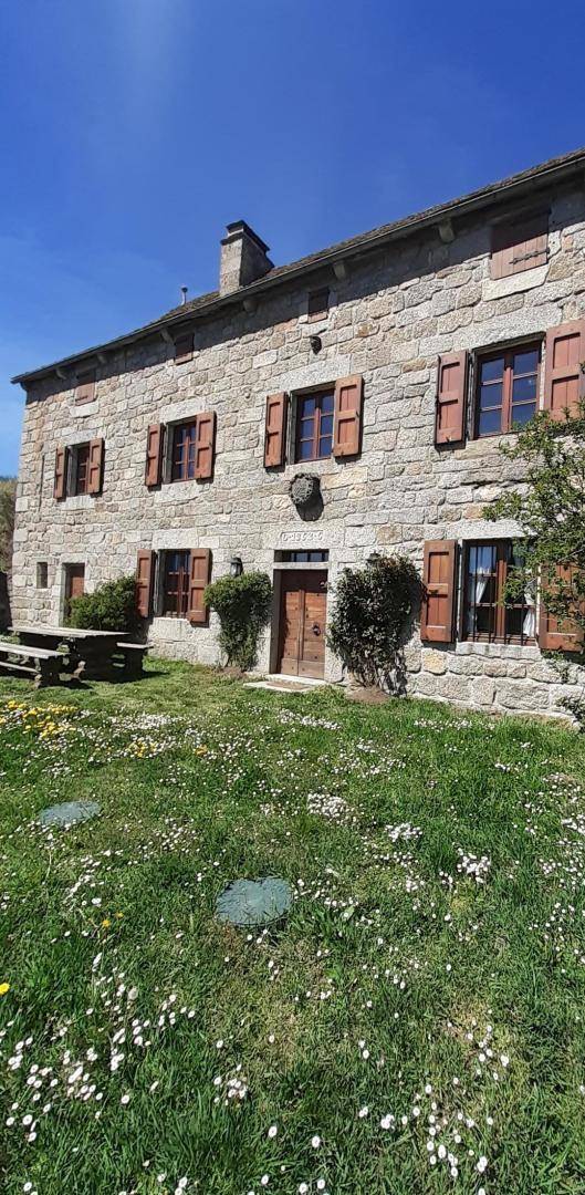 100 M² Gîte ∙ 3 Chambres ∙ 6 Personnes - Lozère