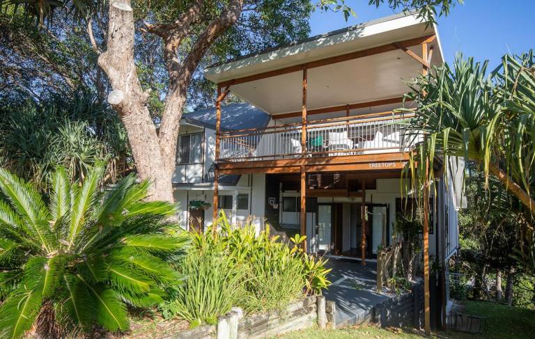 Find holiday houses, cabins & accommodation in Amity Point from $208!