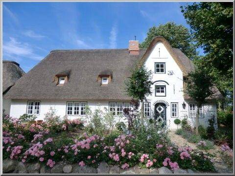 180 M² Ferienhaus ∙ 4 Schlafzimmer ∙ 6 Gäste - Nieblum