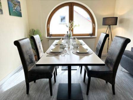 82 M² Ferienwohnung ∙ 2 Schlafzimmer ∙ 4 Gäste - Bodensee