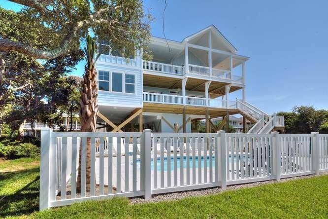 House ∙ 6 Bedrooms ∙ 20 Guests - Oak Island, NC
