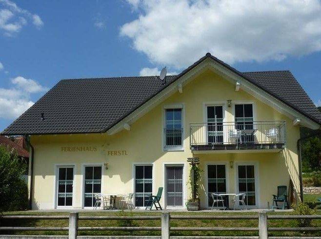 65 M² Ferienwohnung ∙ 2 Schlafzimmer ∙ 4 Gäste - Riedenburg