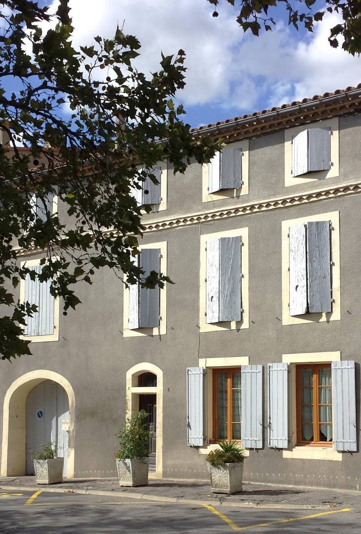 180 M² Gîte ∙ 2 Chambres ∙ 5 Personnes - Bram