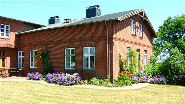 85 M² Ferienhaus ∙ 2 Schlafzimmer ∙ 5 Gäste - Ostsee