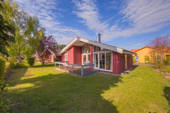 77 M² Ferienhaus ∙ 2 Schlafzimmer ∙ 4 Gäste - Kratzeburg
