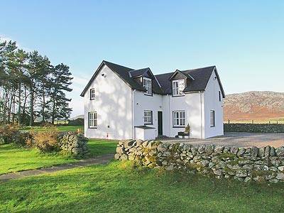 Cottage ∙ 3 Bedrooms ∙ 8 Guests - Loch Ness