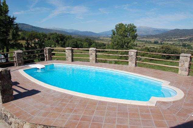 Casa Rural ∙ 15 Habitaciones ∙ 25 Huéspedes - Piedrahíta