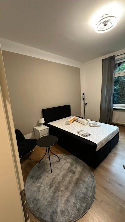 65 M² Private Room ∙ 1 Bedroom ∙ 1 Guest - Frankfurt