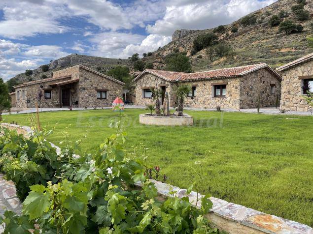 Casa Rural ∙ 44 Habitaciones ∙ 8 Huéspedes - San Miguel de Bernuy