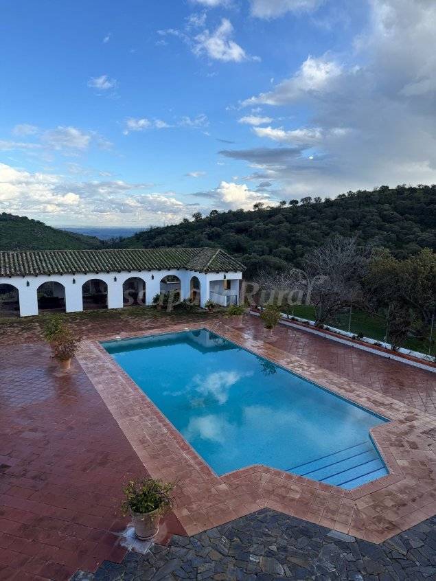 Casa Rural ∙ 8 Habitaciones ∙ 19 Huéspedes - La Puebla de los Infantes