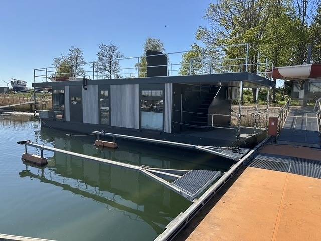 63 M² Hausboot ∙ 2 Schlafzimmer ∙ 4 Gäste - Großenbrode
