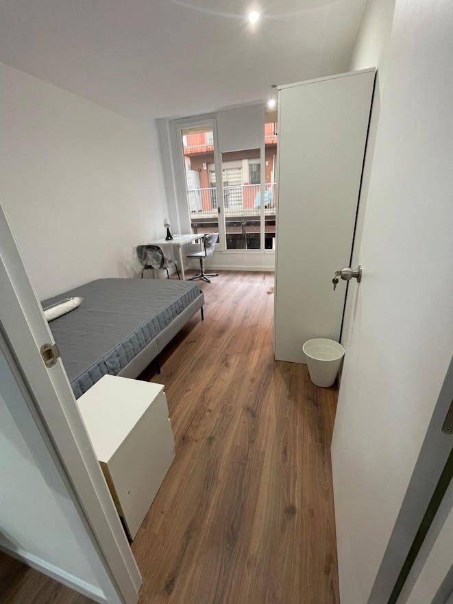 95 M² Chambre Privée ∙ 1 Chambre ∙ 1 Personne - Badalona
