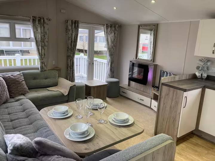 110 M² Chalet ∙ 3 Bedrooms ∙ 8 Guests - Lincolnshire