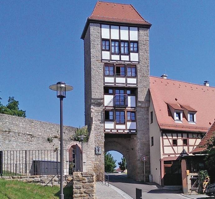 73 M² Ferienwohnung ∙ 1 Schlafzimmer ∙ 3 Gäste - Weikersheim