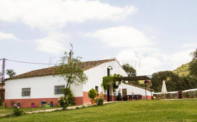 Casa Rural ∙ 3 Habitaciones ∙ 12 Huéspedes - Cortegana