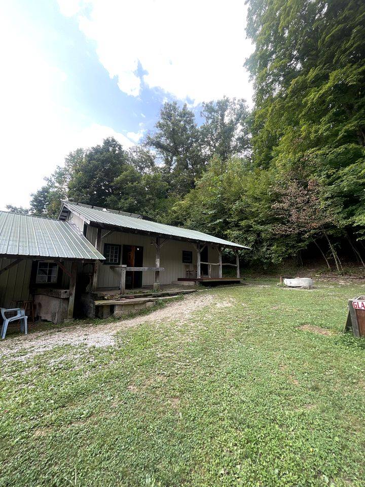 House ∙ 1 Bedroom ∙ 12 Guests - Brown County, IN