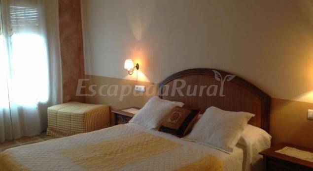 Casa Rural ∙ 13 Habitaciones ∙ 3 Huéspedes - San Miguel de Valero