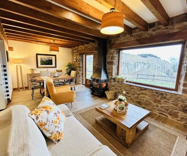 Casa Rural ∙ 3 Habitaciones ∙ 8 Huéspedes - Cantabria