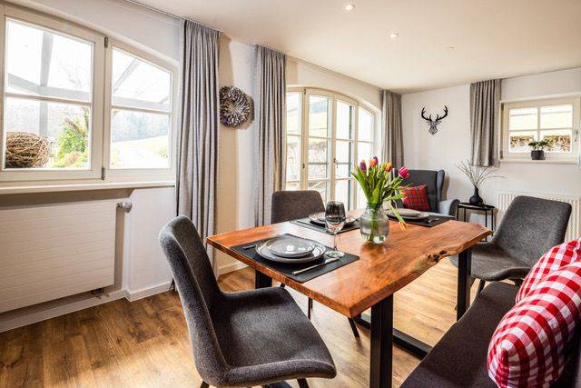 82 M² Apartment ∙ 2 Bedrooms ∙ 5 Guests - Bad Reichenhall