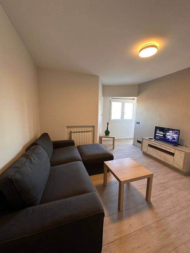 76 M² Apartamento ∙ 3 Habitaciones ∙ 4 Huéspedes - Torrejón de Ardoz
