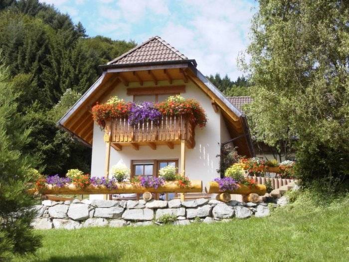 80 M² Ferienhaus ∙ 2 Schlafzimmer ∙ 4 Gäste - Kenzingen