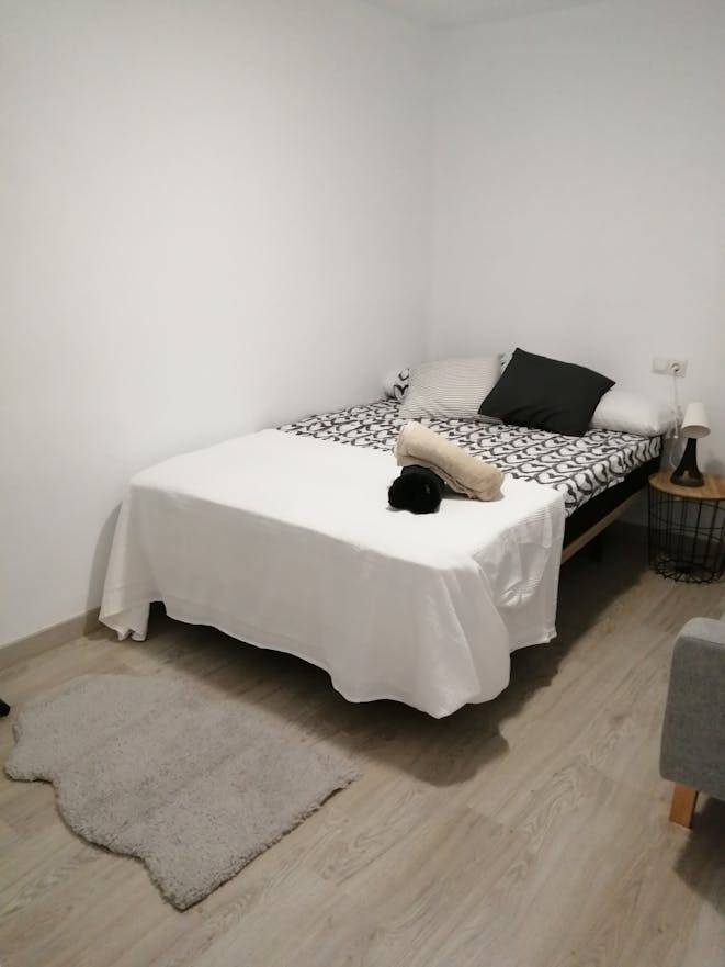 77 M² Private Room ∙ 1 Bedroom ∙ 1 Guest - Málaga