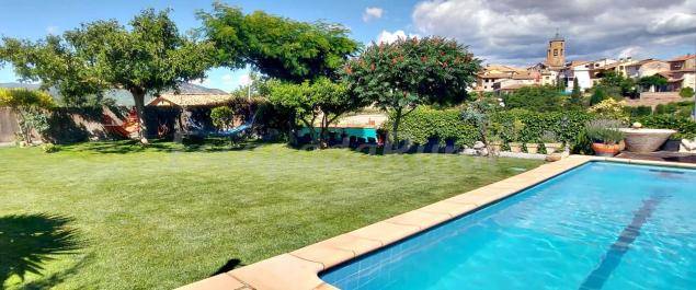 Cottage ∙ 7 Bedrooms ∙ 7 Guests - Benabarre