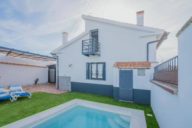 Cottage ∙ 4 Bedrooms ∙ 14 Guests - Coca